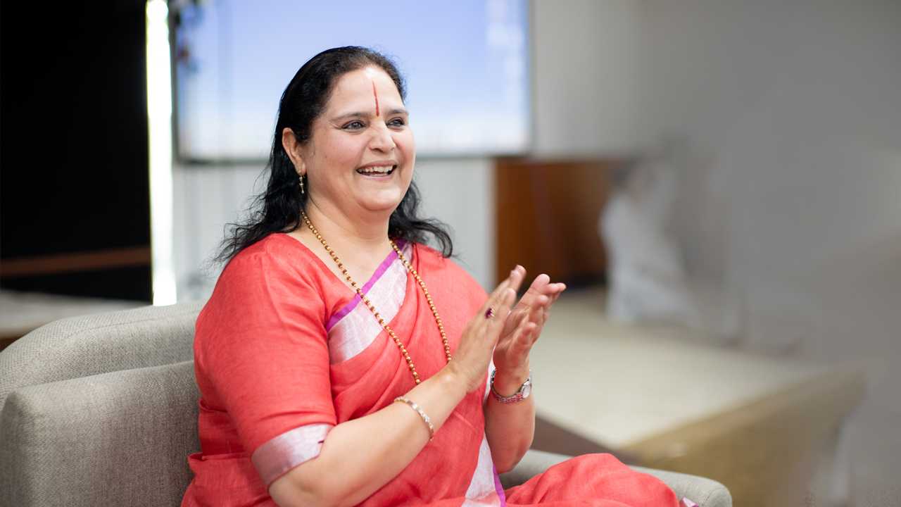 Anandmurti Gurumaa | World of Meditation, Wisdom & Wellbeing